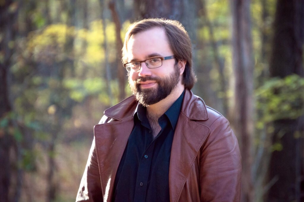 Evan Graham Explores the Depths of Science Fiction and Cosmic Horror